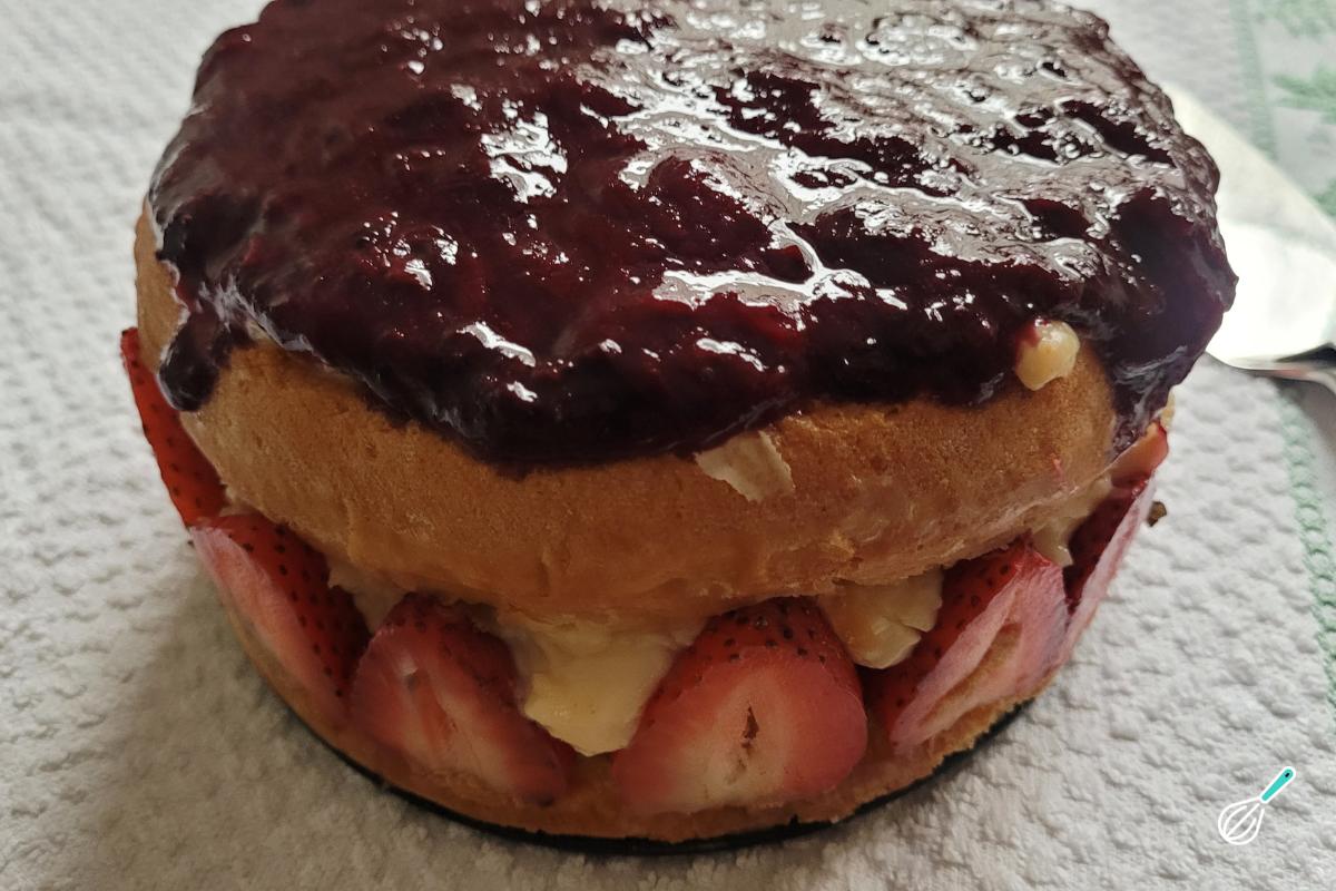 Torta Fraisier: Clássica Francesa de Morango e Creme - Receitas Práticas